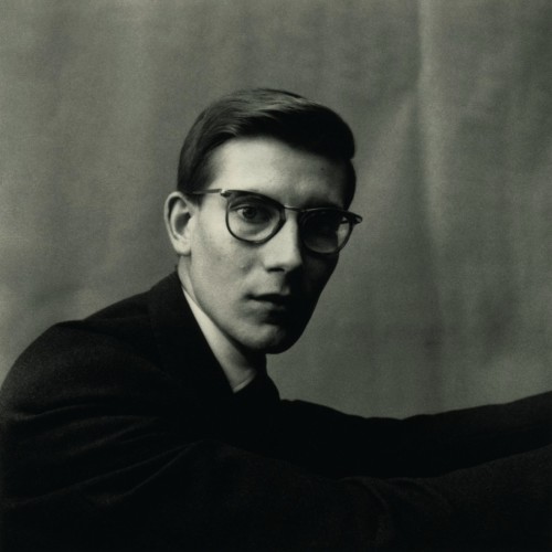 Irving Penn dies at age 92 – photography by Angus R. Shamal